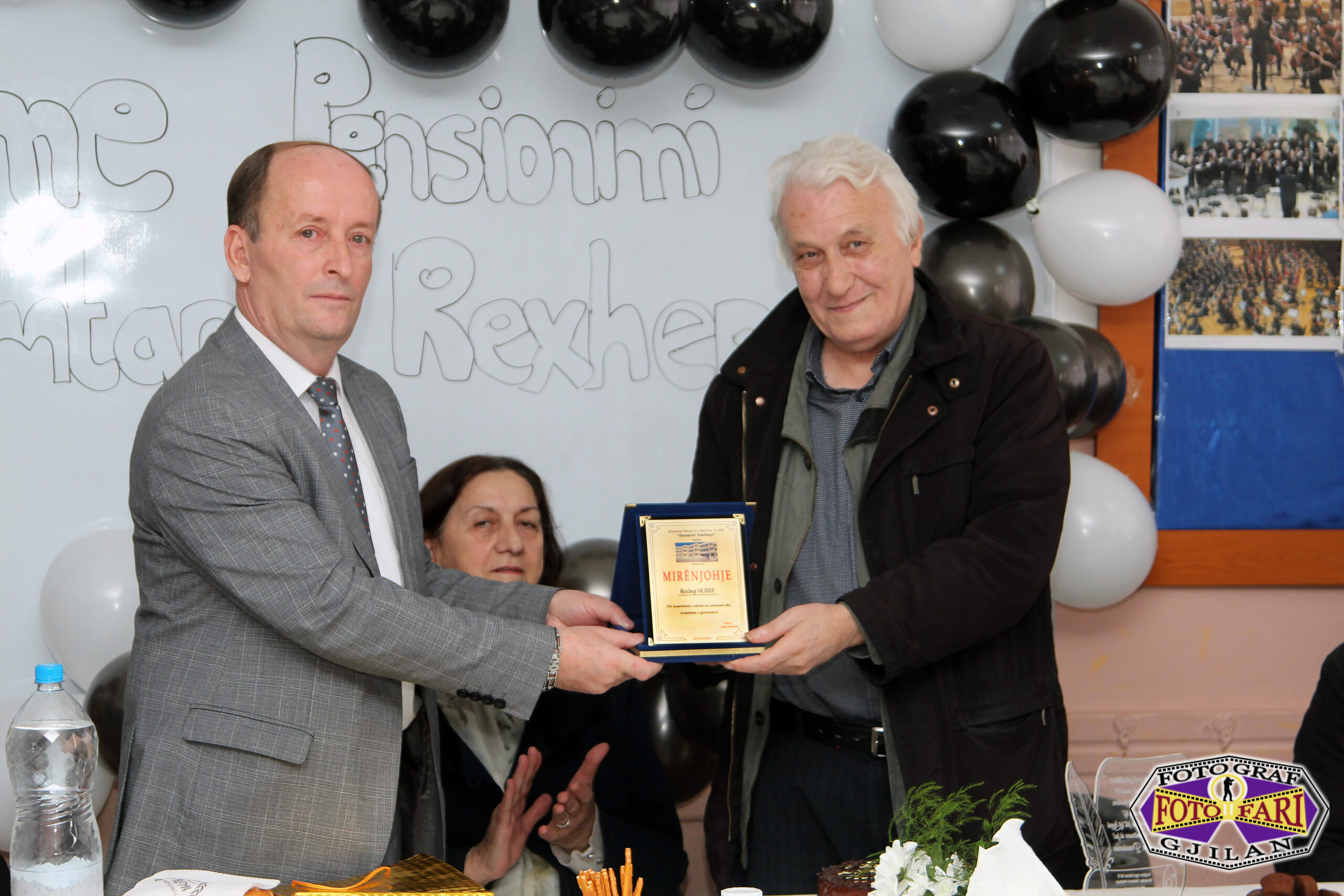 Pensionohet arsimtari i matematikës në SHFMU” Selami Hallaçi” në Gjilan ...