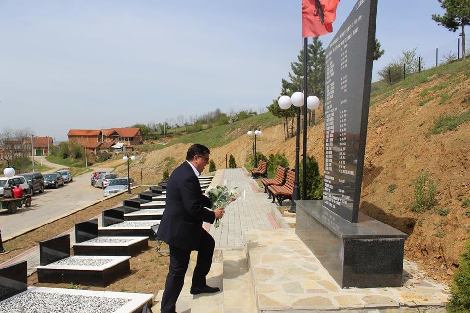 Masakra e Llashticës është më e madhja që Gjilani dhe regjioni ynë e ka ...