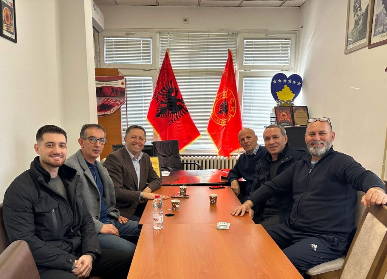 Zenun Pajaziti nderon veteranët e UÇK-së në Gjilan: “Historia dhe ...
